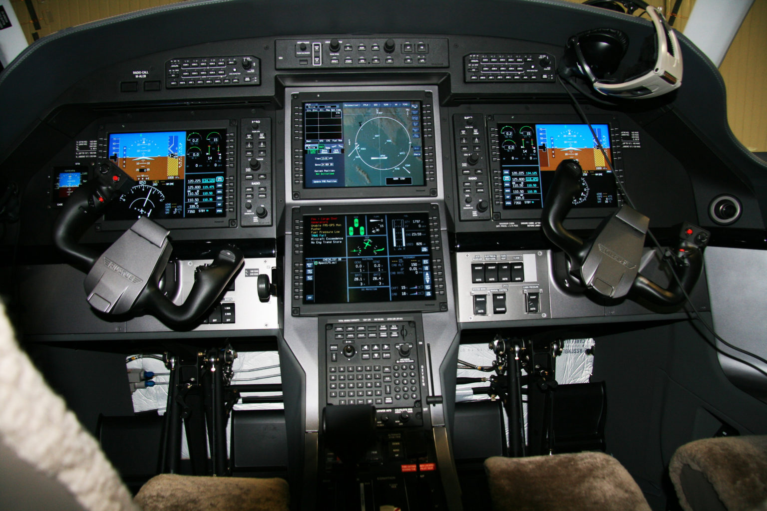 2009 Pilatus PC-12 NG serial 1175 M-ALLB