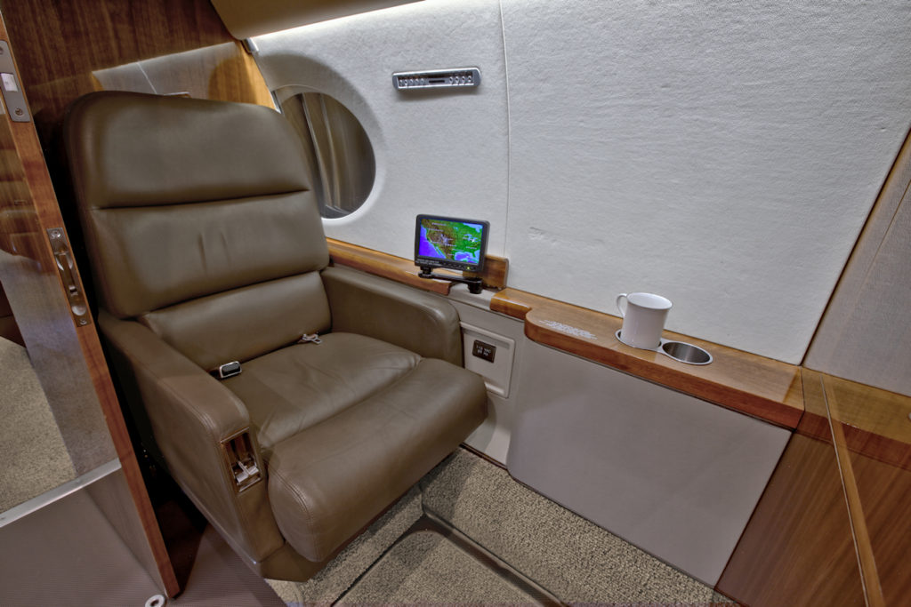1999 Gulfstream G-V serial V-581